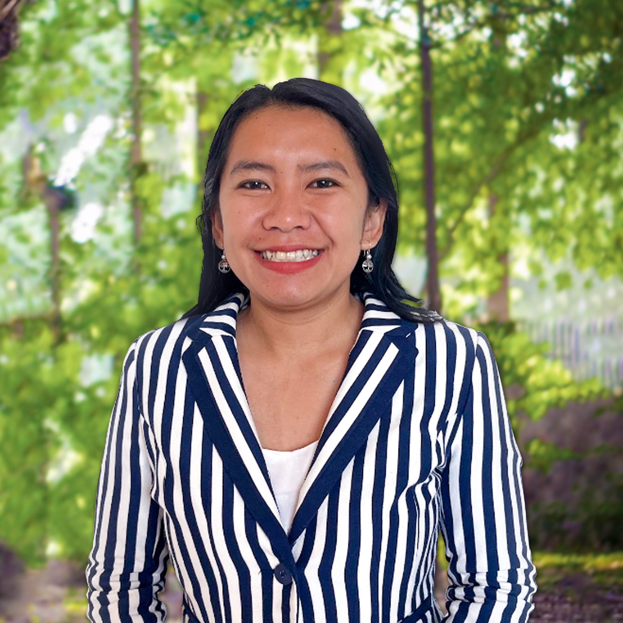 Nistia Sekar Ningati - Form International